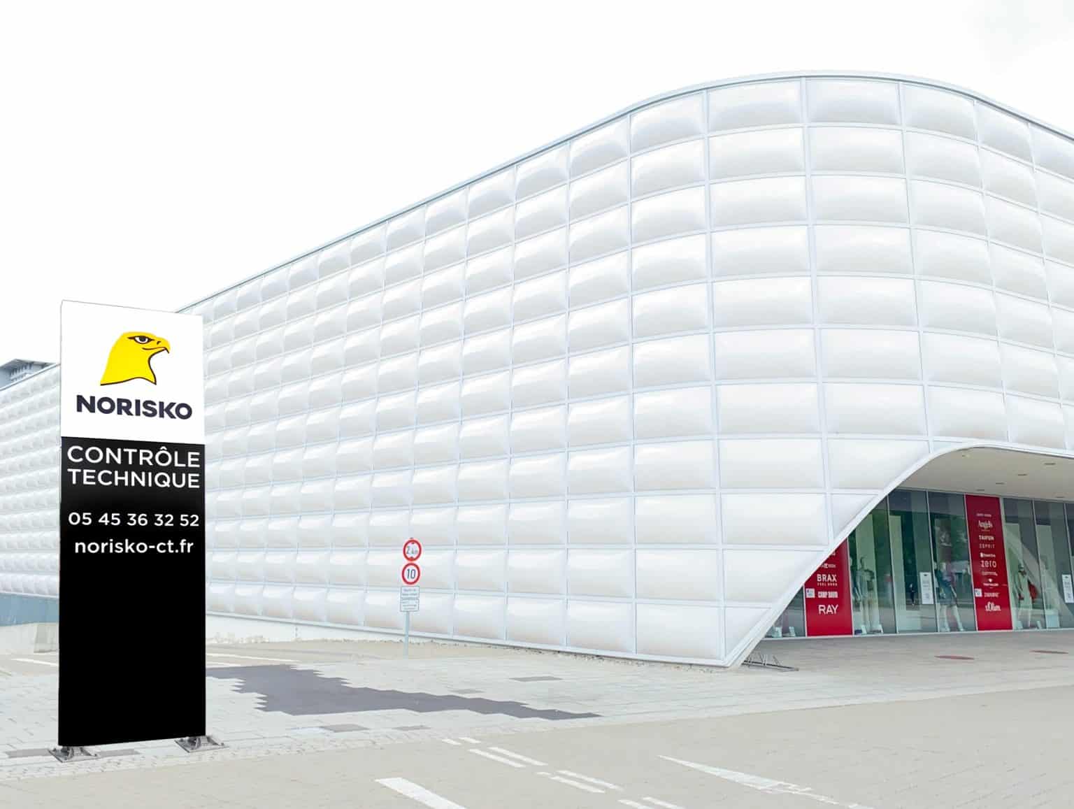 TOTEM | Le totem publicitaire lumineux - ADP Enseignes